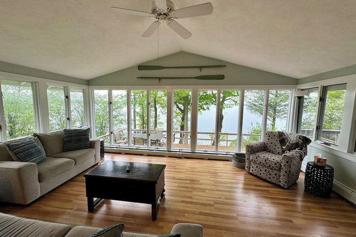 Seven Oaks  Lakefront Cottage On Owasco Lake  Large Beach With Stunning Views - Finger Lakes, NY