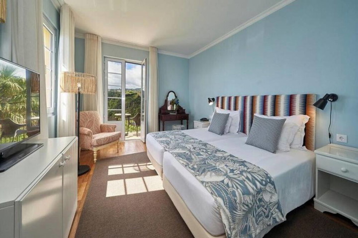 Experience Refined Comfort In A Stylish Room W/ Balcony | Breakfast | Pool - Santana