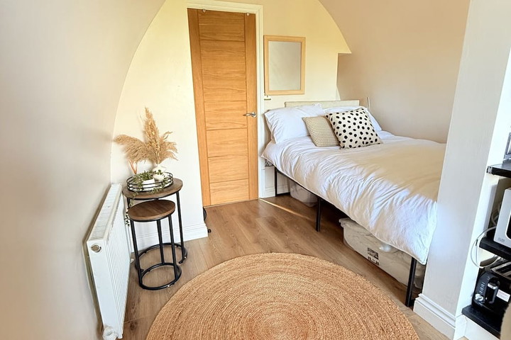 Luxury Pod~ Great Views~ En Suite~ Central Heating - South Wales