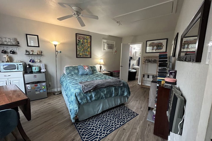 Cozy Cottage W/pool In Convenient Highland Park! - Austin, TX