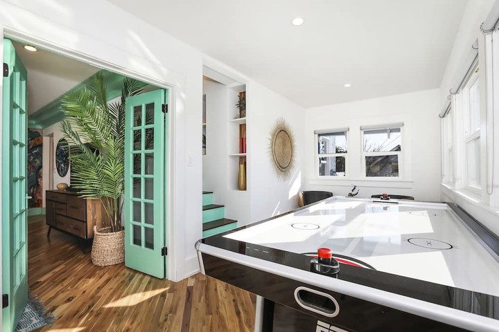 Apt W Balcony, Center Of Town, Game Room, City View, So Fi Stadium, Usc, Wi-fi - Los Angeles