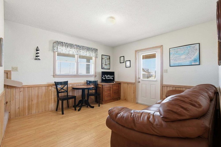 Enjoy A Semi-oceanfront Getaway, Just Steps  Away From Easy Beach Access! - Rodanthe, NC