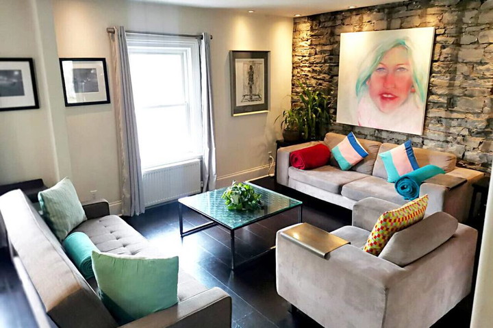 Spacious Historic Downtown Stableman`s House Loft - Kingston