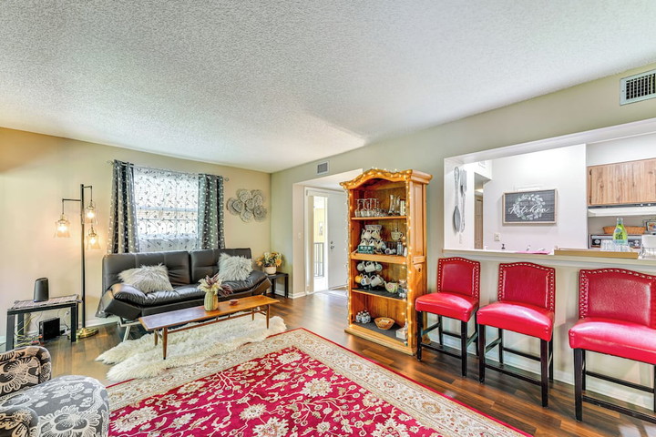 Condo W/ Pool & Beach Access Near Theme Park - Lake Mary, FL