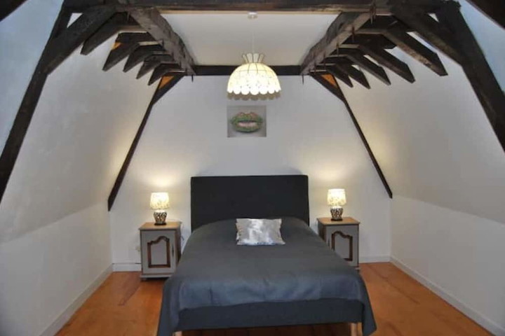Château Des Princes Au Pied Du Château Fort De Sedan - Ardennes
