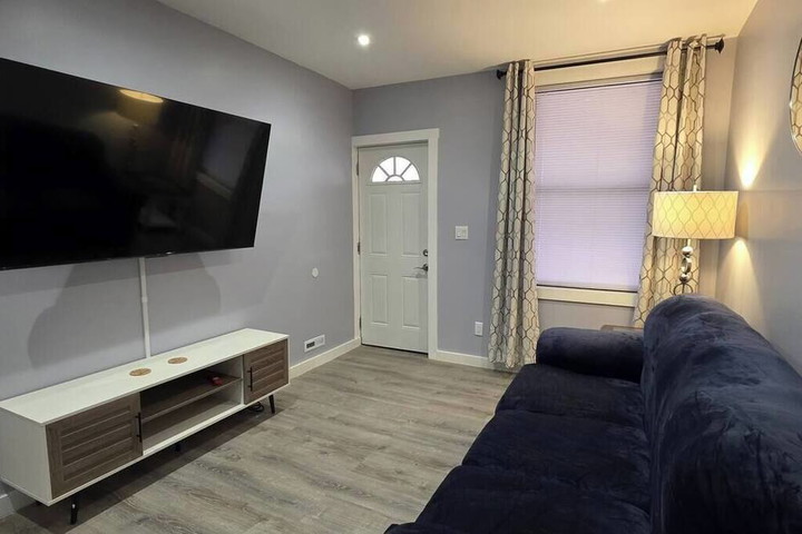 Work, Crew & Family Stay Near Downtown Reading - Reading, PA