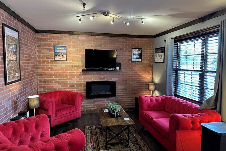2br Modern Condo #8 Walk To Main St & Mirror Lake - Lake Placid, NY