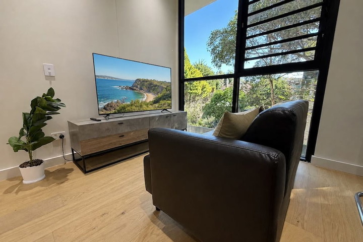 Stylish 1br Retreat With Private Entrance - Rosebery