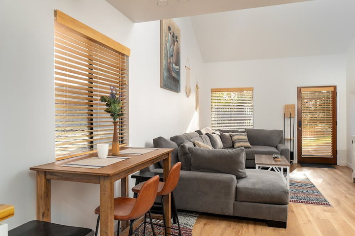 Worcester Lodge: 2  Br, 2  Ba House In Cambria, Sleeps 4 - Cambria, CA