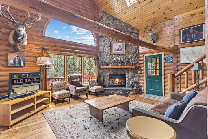 Riverfront Log Cabin "River Chant Lodge" Hot Tub, On The River, Fire Pit; Under New Management - Eagle Nest, NM