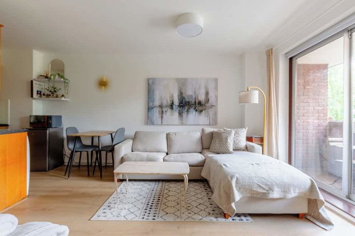 Studio Cosy Rénové Avec Balcon Privé à Kensington - Kingston upon Thames