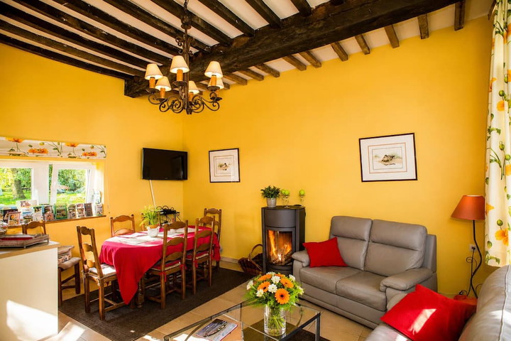 Gîte De Charme Et De Caractère Dans Un éCrin De Verdure Entre Liège Et Namur - Huy