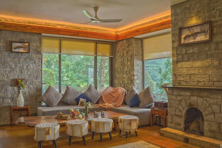 Pinewood Cottage 3bhk | Open Theatre | Valley View - 