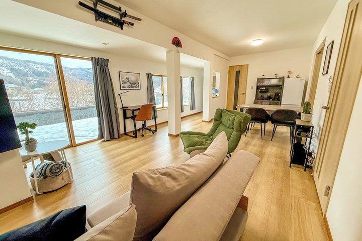 Mountain-view Ski Lodge, Myoko  Sleeps 5, 5 Resorts Within 20 Min - Myoko