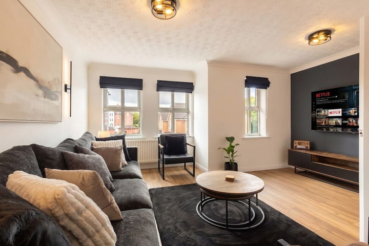 3-bed House Sleeps 6 With Driveway Parking · 10 Min To Knutsford - Northwich