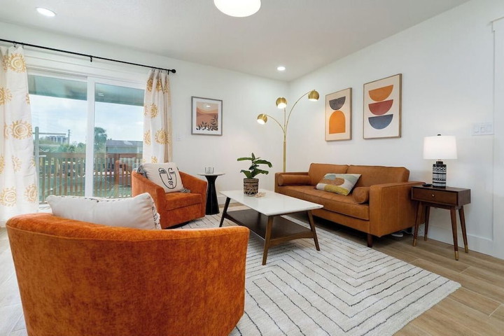 Be A Nomad | New Listing L 2br 3 Blks To Beach - D - Jacksonville Beach, FL