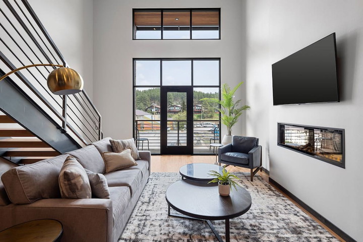 Luxury Loft 6 Overlook Main Street - Hill City, SD