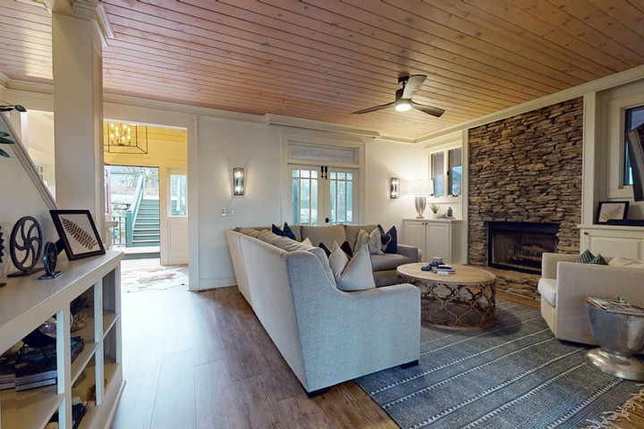 Serene Mountain Retreat With Breathtaking Mountain Views | Hillside Terrace - Highlands, NC