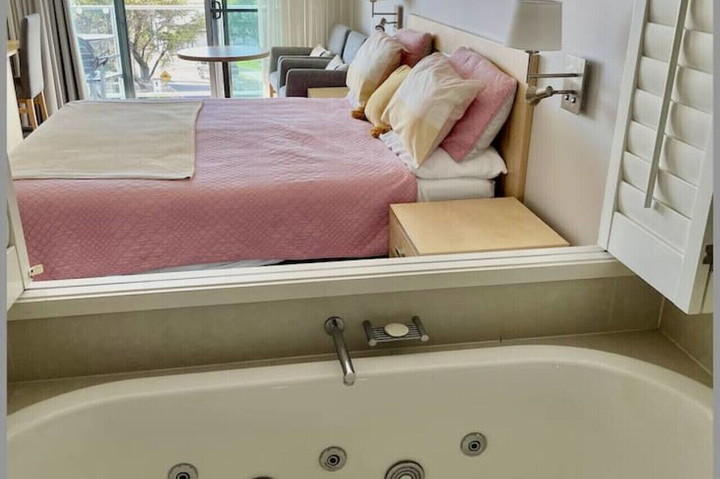 Spa Retreat Ballina - Your Own Private Spa To Enjoy - Free Wi-fi - Ballina