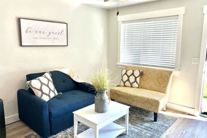 Guest Suites -1996 #2 Fresh 1 Bedroom 1 Bath Suite - Idaho Falls, ID