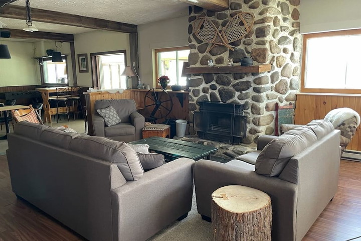 Cozy Mountain Vacation Home - Sutton