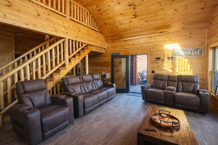 Mountain Cabin Mount Airy, Nc W/ 5 Master Bedrooms - Mount Airy, NC