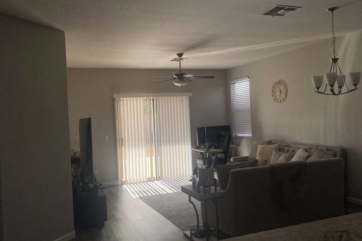 Stunning Avondale Home! - Avondale, AZ