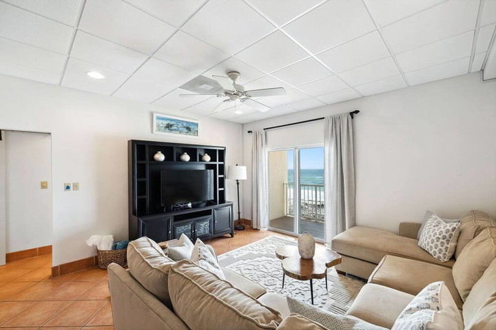 Gulf Front Getaway - Direct Access To Sugar White Sands Of Pensacola Beach! - Gulf Breeze, FL