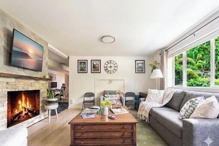 1400sft Spacious Seaview Retreat & Garden Surround - Federal Way, WA