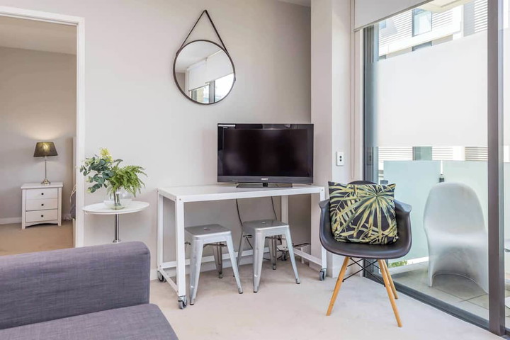 Viaduct 2br I Pool, Spa + Parking | Zodiak Stays - Auckland