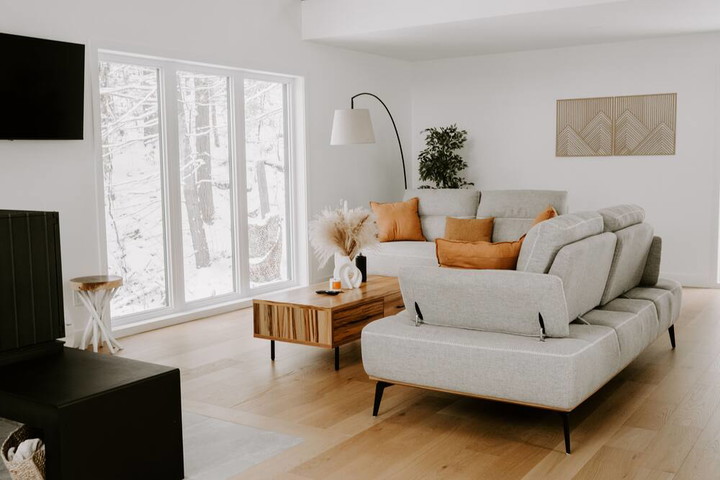 Chalet Le Bellevarde - Lake View- Hot Tub - Mont-Laurier