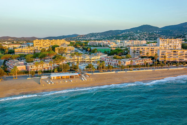 Chambre Triple Vue Jardin | Proche De La Plage - Le Lavandou