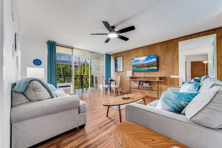 Steps To The Beach! Cute Beachy Ground Floor Getaway! Pool Access - Maui, HI