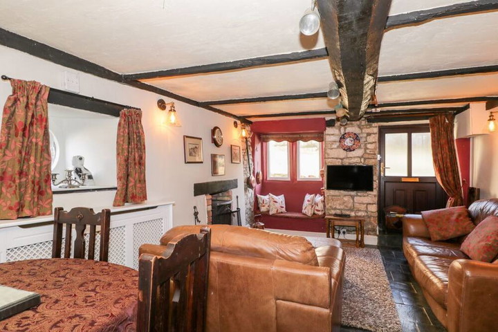 Combe Cottage, Stroud - Stroud