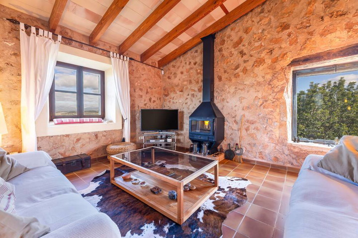 Vakantiehuis 'Finca Som Llum' Met Uitzicht Op De Bergen, Wi-fi En Airconditioning - El Arenal