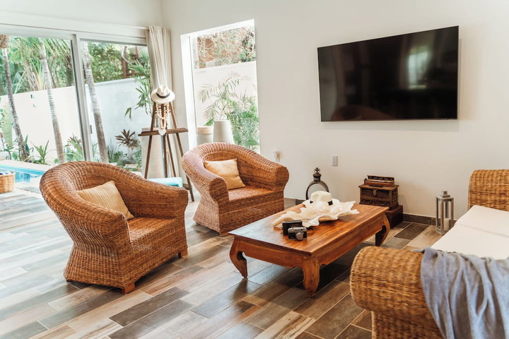 Stunning New Villa Heated Pool, 4 Bedrooms, Walk To Calle 7, Outdoor Dining - Tulum