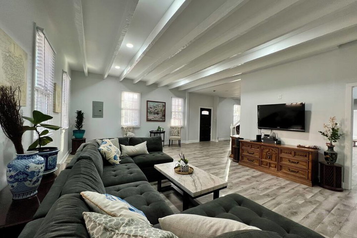 Spacious 5-bedroom House With Ac In Beautiful Portsmouth - Chesapeake, VA