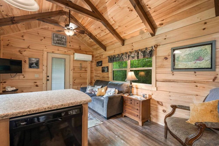 Smoky Mountain Mist, Tiny House, Custom Log Cabin - Bryson City, NC