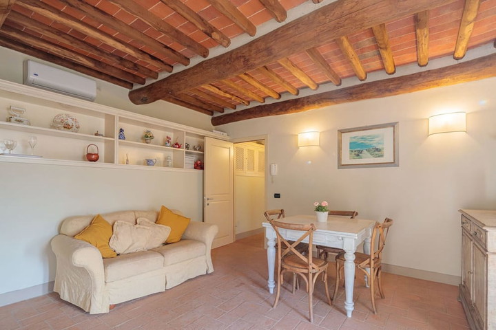 Apartment In Camaiore With 2 Bedrooms Sleeps 4 - Camaiore
