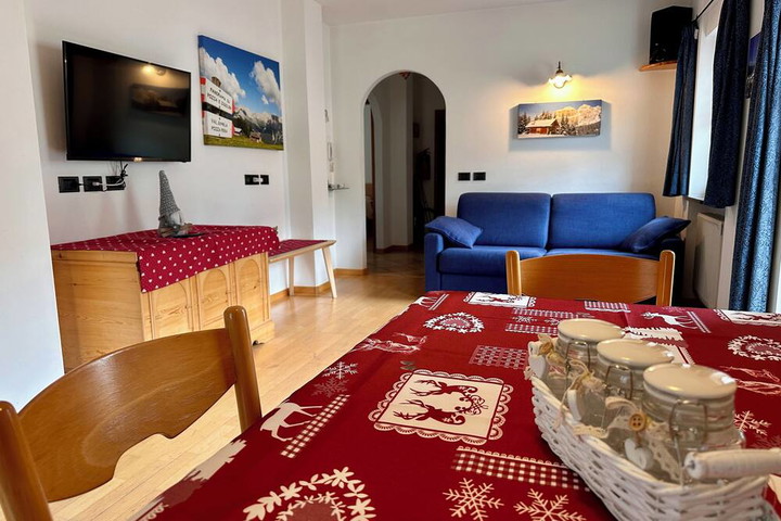Cesa Bernard Apartments In The Heart Of The Dolomites Of Val Di Fassa - Pera