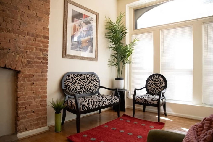 Eclectic Comfort: The Kitt  2br/2ba W/ Balcony Near Mica & Jhu - Owings Mills, MD