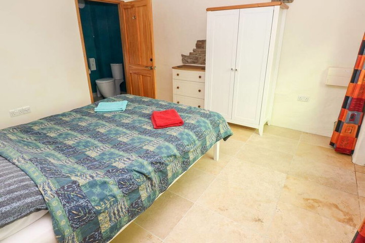 Cranny, Narberth, Pembrokeshire - Narberth