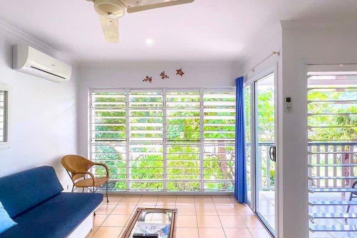 Whitsundays Mango House Studio - Pool & Garden - Airlie Beach