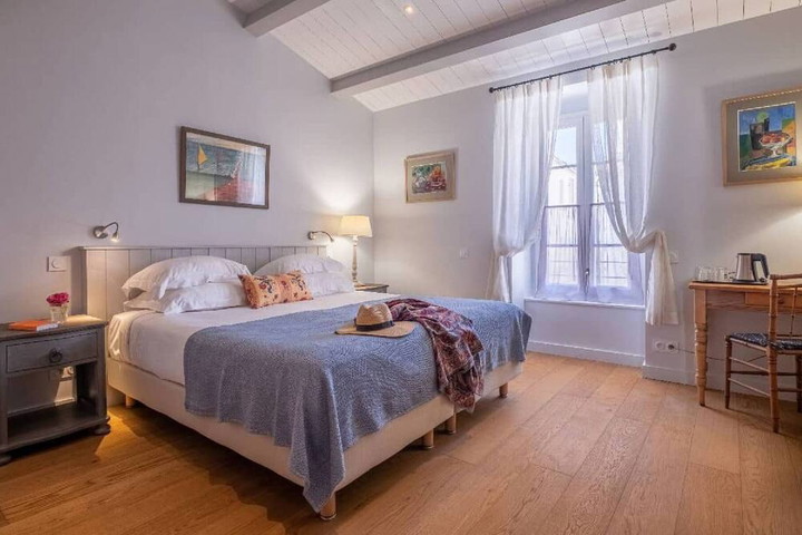 Villa Baronnie & Spa*****: A Charming Villa, Ideally Located, Featuring A Pr - Saint-Martin-de-Ré