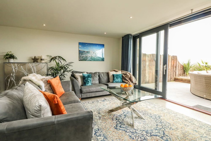 Sea Scape, Pet Friendly, Luxury Holiday Cottage In Sennen - Sennen Cove