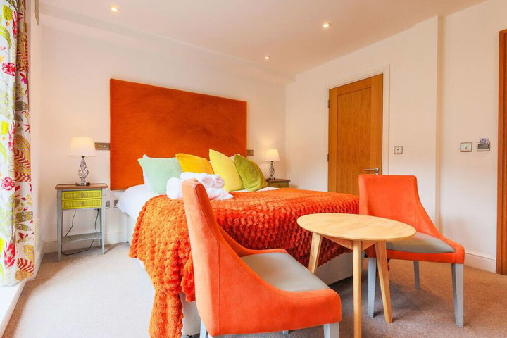 Courtyard Double Room - Penarth Seafront - Cardiff