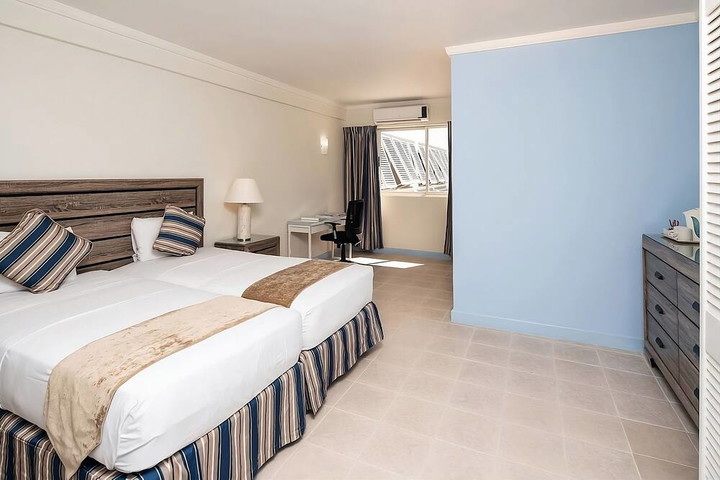 Stay In The Heart Of Barbados' Vibrant South Coast L 2 Units For Group Stay - Barbados