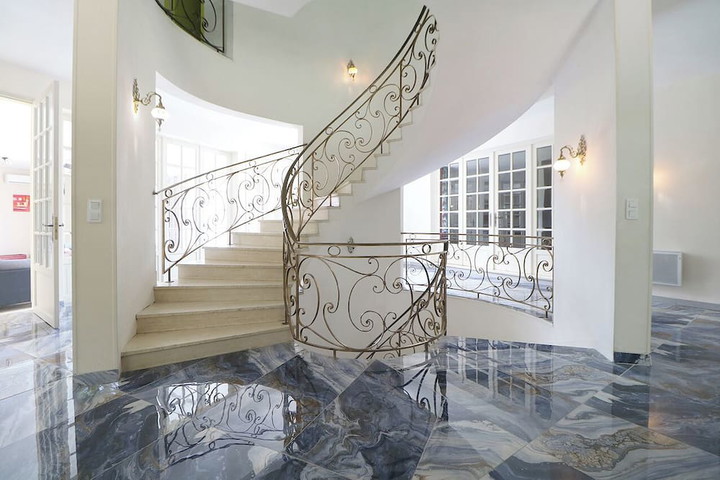 Magnificent Upscale Gîte In Quiet Vierzon - Cher