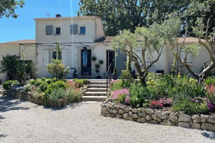 Country House 3 Minutes From The Pont Royal Golf Course - Pélissanne