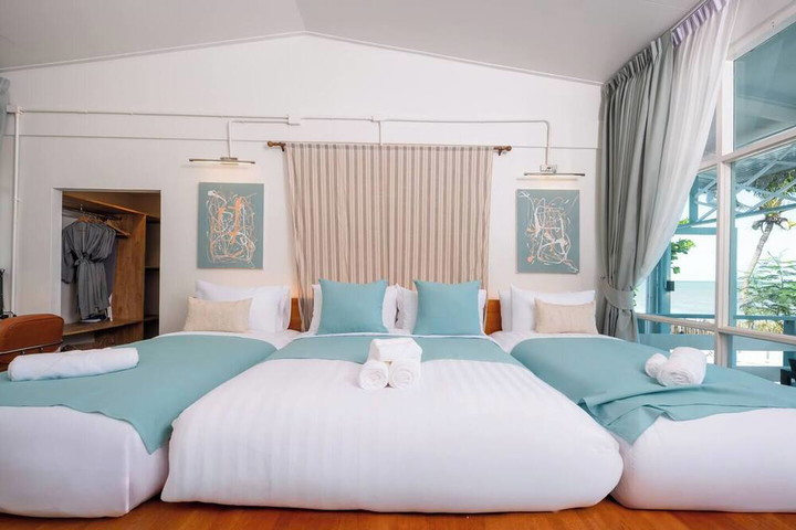 Wander At Bayside 19 | Whole Estate: Mansion + Cocohut (Sleeps 32) - Hua Hin